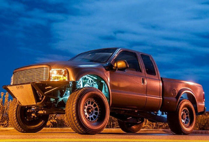 Picture gallery: Ford F250 Super Duty prerunner