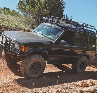 Lifted Land Rover Discovery 2 TD5 on 35s – Overland Rig from UK