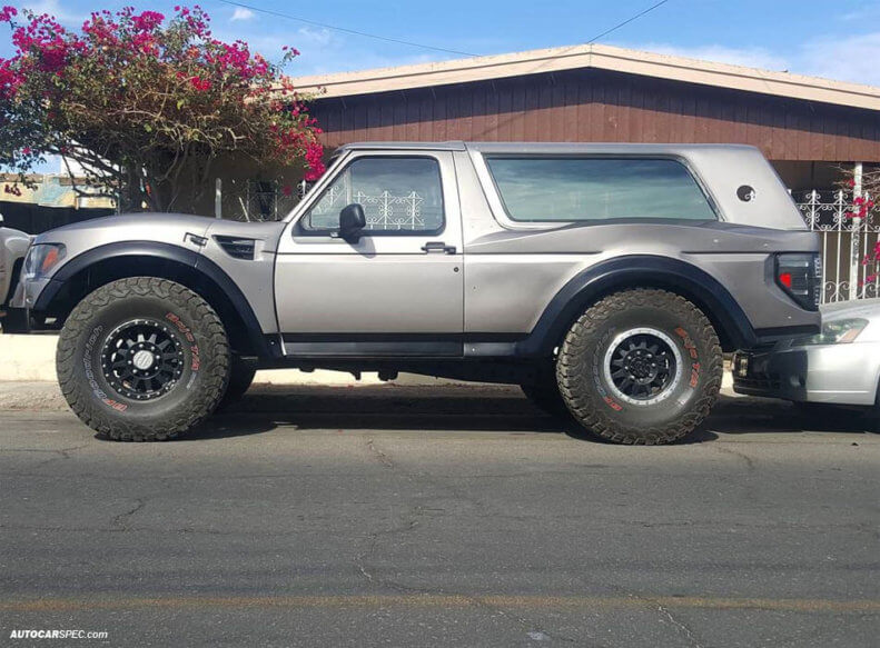 OBS Ford Bronco Prerunner with Gen 1 Raptor Front End - offroadium.com
