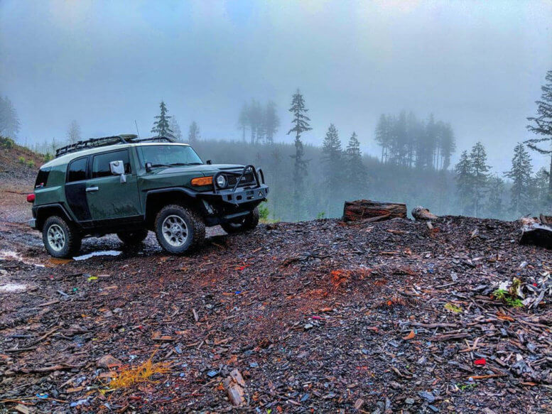 Toyota FJ Cruiser Overland Build on a Budget: Must-Have Mods
