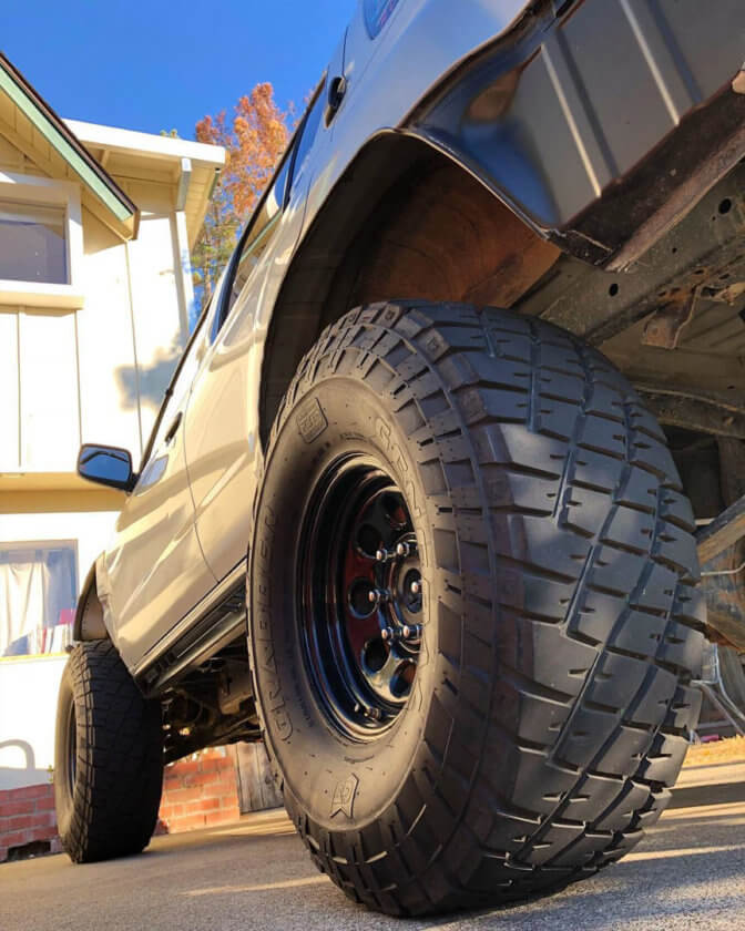 1st Gen Nissan Xterra Off Road Build with 35 Inch Tires and Lift