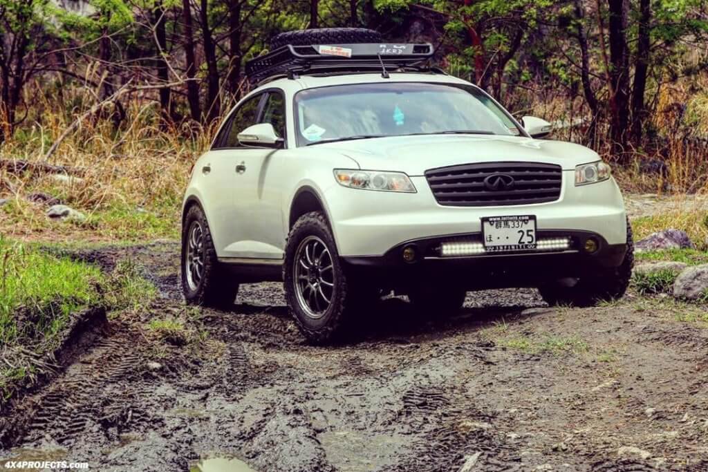 Lifted Infiniti FX35 on 33s Wearing an Off road Outfit
