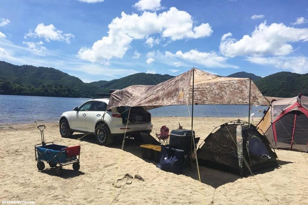 Lifted Infiniti FX35 on 33s Wearing an Off road Outfit