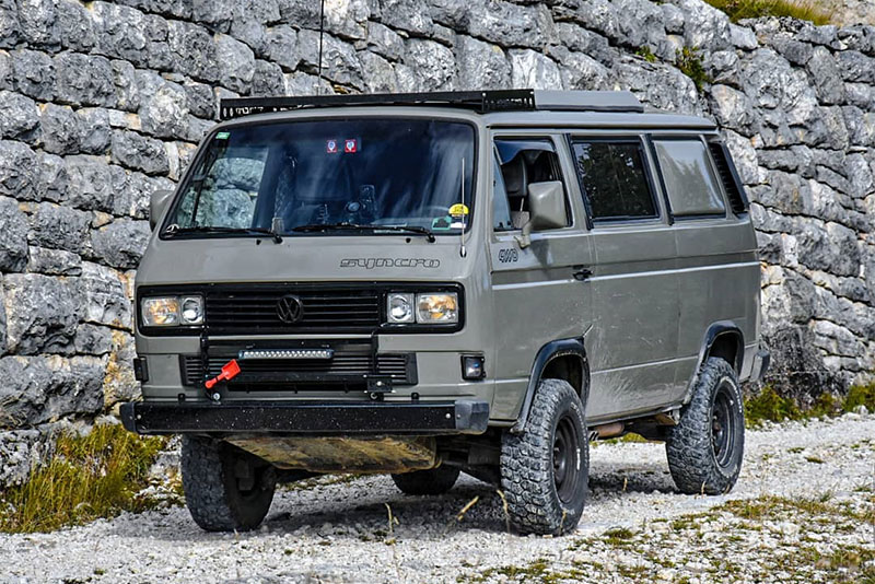 Lifted VW T3 Vanagon - Old School Overland Off-road Project