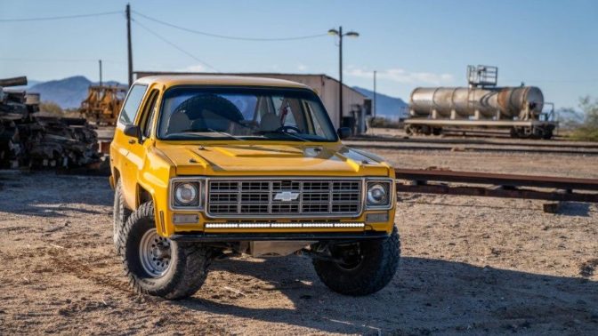 Old School Chevy K5 Blazer PreRunner with Long Travel Suspension