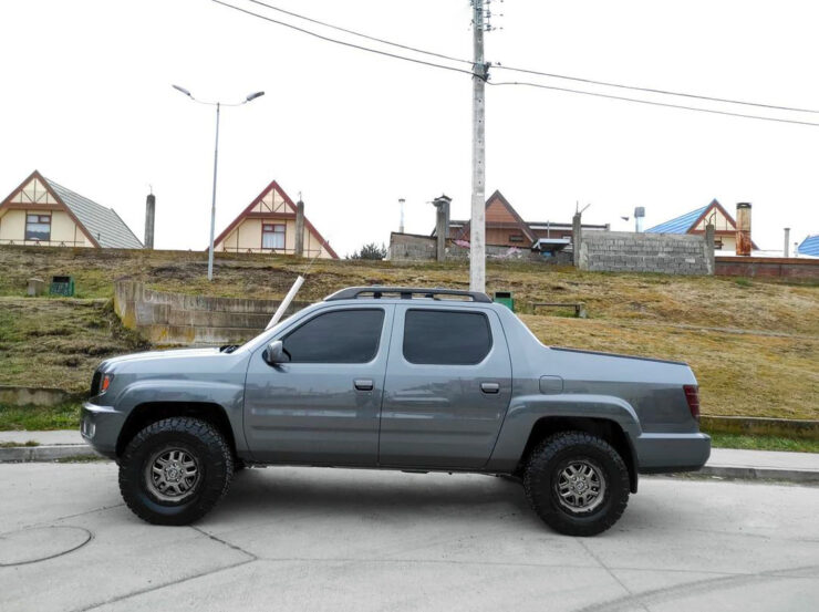 Lifted Honda Ridgeline Off road Build on 32-33 Inch Tires + 3" Lift ...