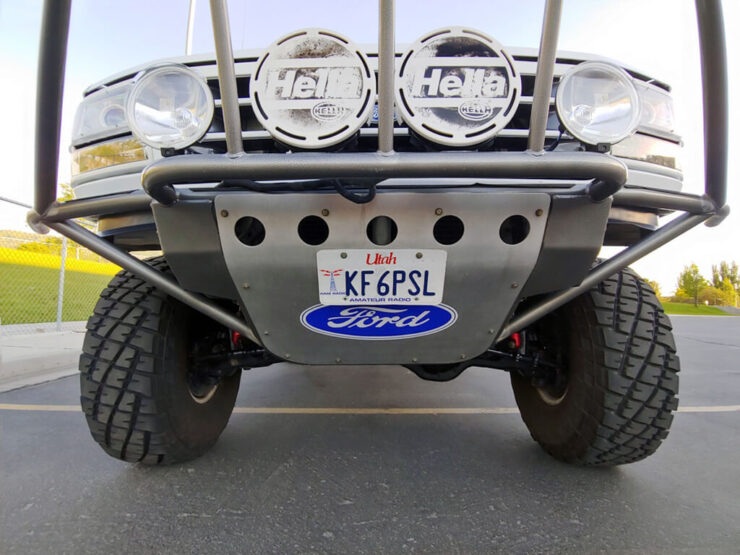 Professionally built OBS Ford Bronco Prerunner Project - offroadium.com