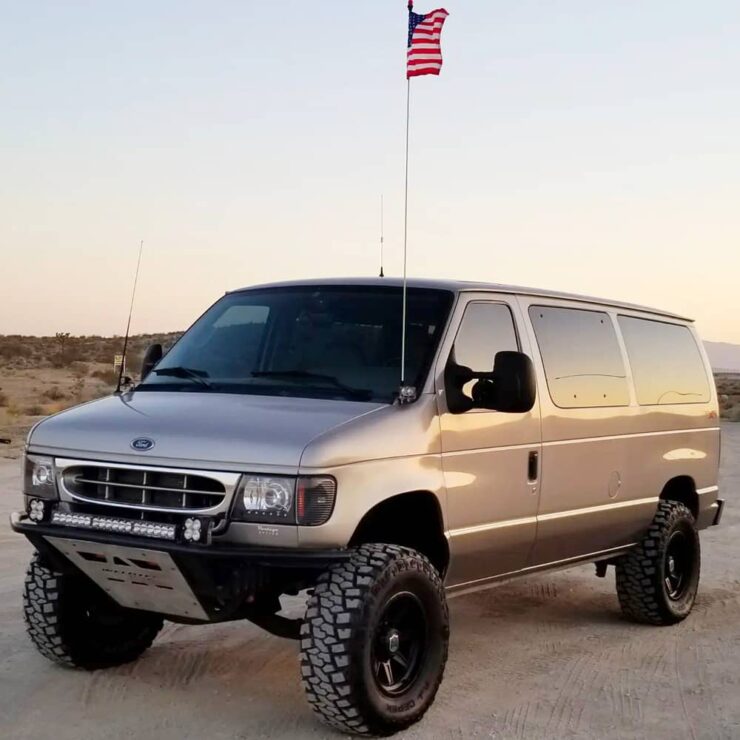 Ford E-Series Van Off Road Builds - Offroadium.com