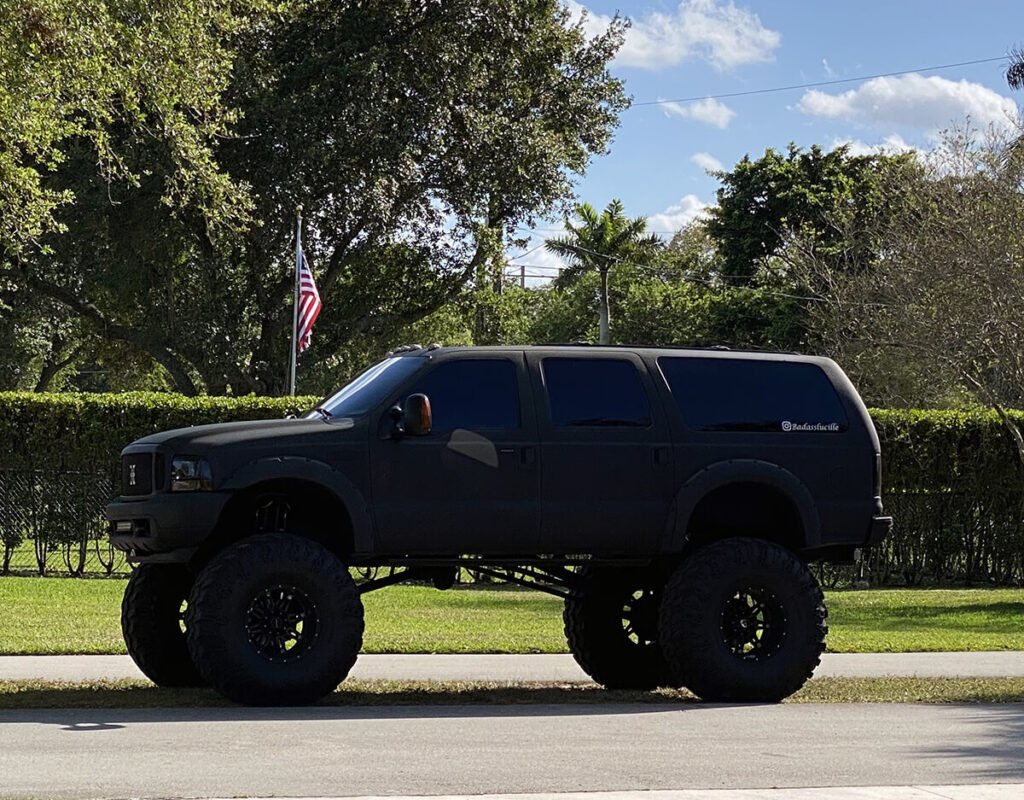 Lifted 2004 Ford Excursion Monster Truck On 49” Super Swampers ...
