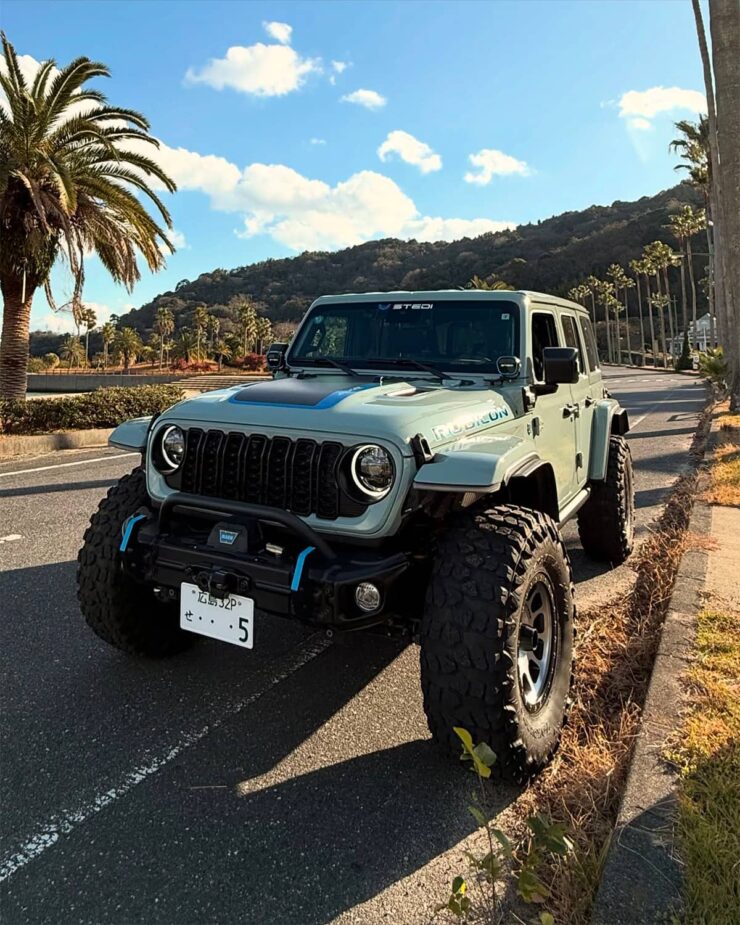 Hybrid Jeep Wrangler JL 4xe Rubicon Off Road Build on 37" Tires ...