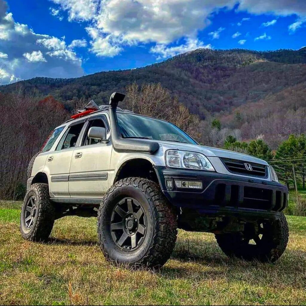 Honda CRV Off Road Build on 34 Inch Tires and 7.5" Lift