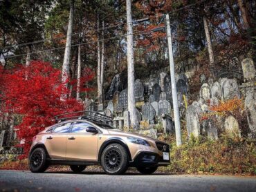 Lifted Volvo V40 Cross Country With Heico Sportiv Mods & Off-road ...