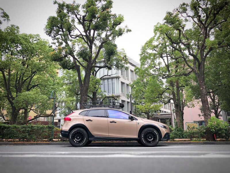 Lifted Volvo V40 Cross Country With Heico Sportiv Mods & Off-road ...