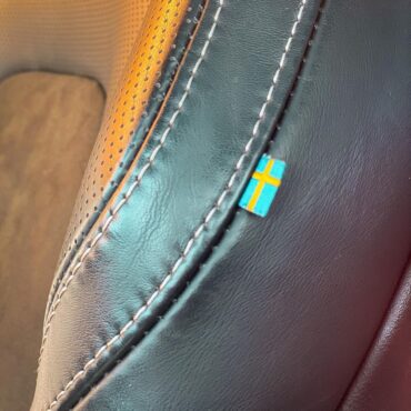 Lifted Volvo XC90 Goes Off Road on 32 inch Falken Wildpeak AT3 Tires ...