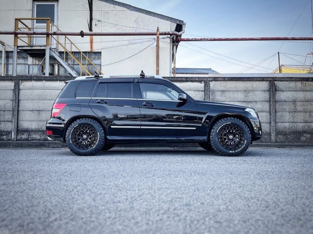 Lifted Mercedes GLK350 with Offroad Modifications - Little Benz Goes ...