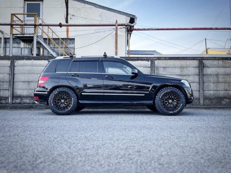 Lifted Mercedes GLK350 with Offroad Modifications - Little Benz Goes ...