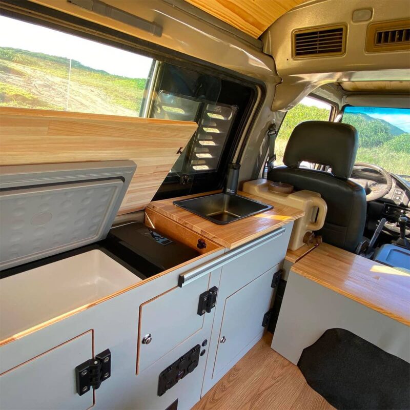 Lifted Mitsubishi Delica L300 Overland Minivan with Pajero 4WD