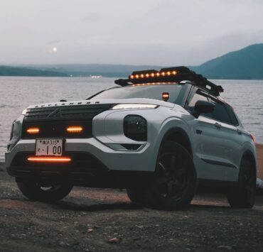 Lifted Mitsubishi Delica L300 Overland Minivan with Pajero 4WD