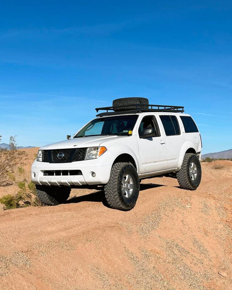 R51 Nissan Pathfinder Off-road Build on 35 inch Tires & Titan Swap ...