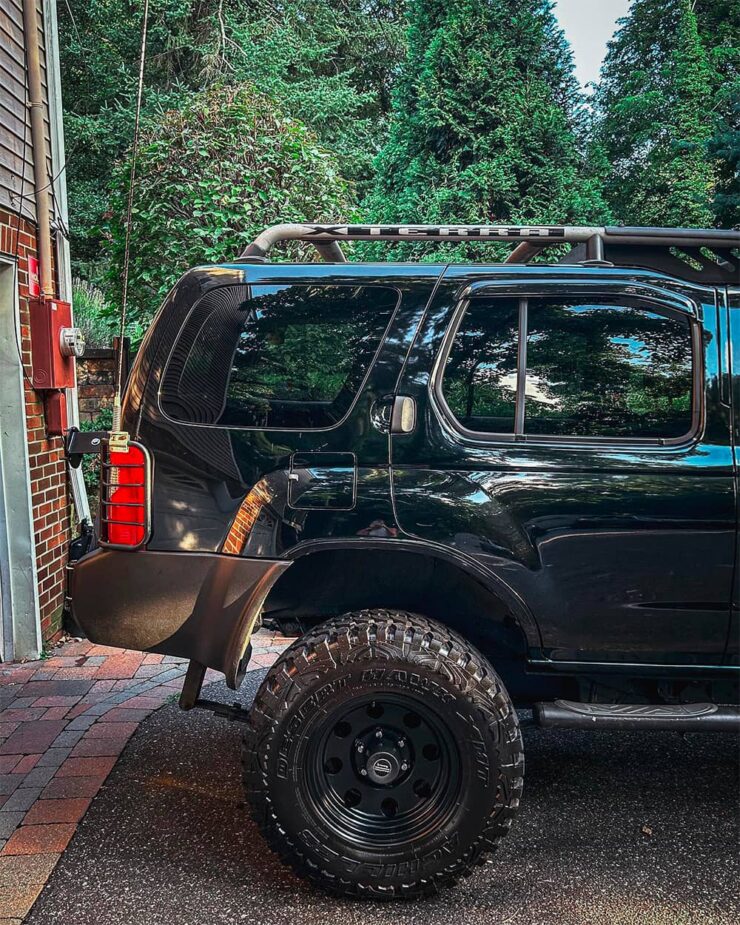 Lifted 1st Gen Nissan Xterra on 33" tires - offroadium.com