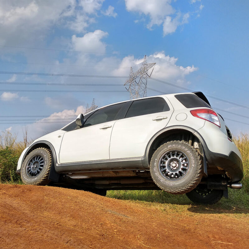 Lifted Suzuki SX4 With Off-road Tires – the Evolution From Rally to ...