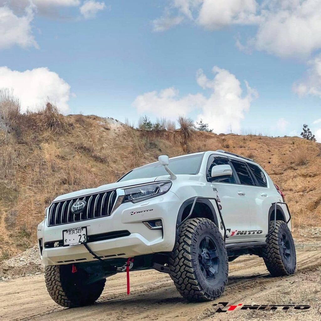 Can a Lifted 4x4 Really Drift? This Supercharged Land Cruiser Does it ...