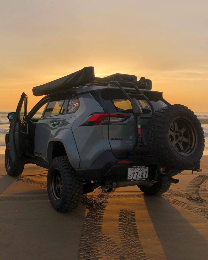 Toyota Rav4 With Wide Fender Flares and 31” Offroad Tires - offroadium.com