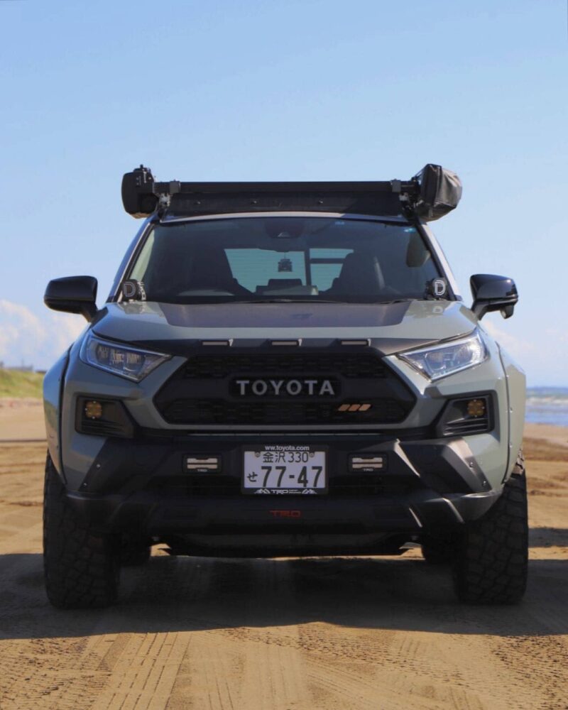 Toyota Rav4 With Wide Fender Flares and 31” Offroad Tires - offroadium.com