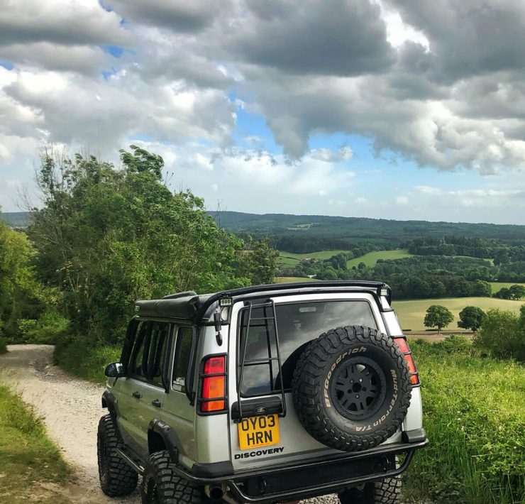 Lifted Land Rover Discovery 2 TD5 on 35s – Overland Rig from UK