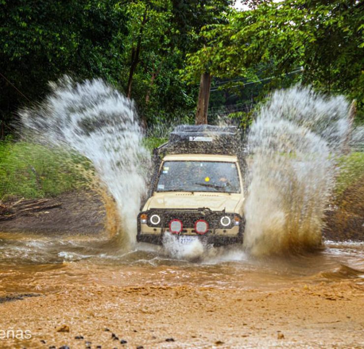 Pure Life with Shorty Overlander - Lifted 1st gen Mitsubishi Montero ...