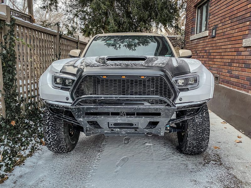 DIY Baja Style Toyota Tacoma Prerunner Built to Go Places - offroadium.com