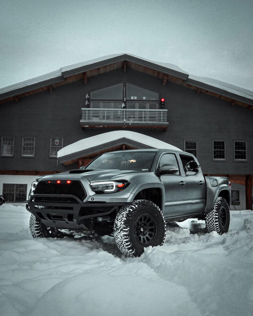 DIY Baja Style Toyota Tacoma Prerunner Built to Go Places - offroadium.com