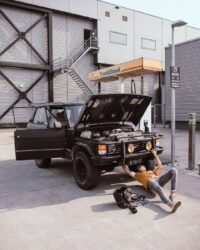 Vintage Overlander - Lifted Range Rover Classic 3-Door on 33 Off-road Tires