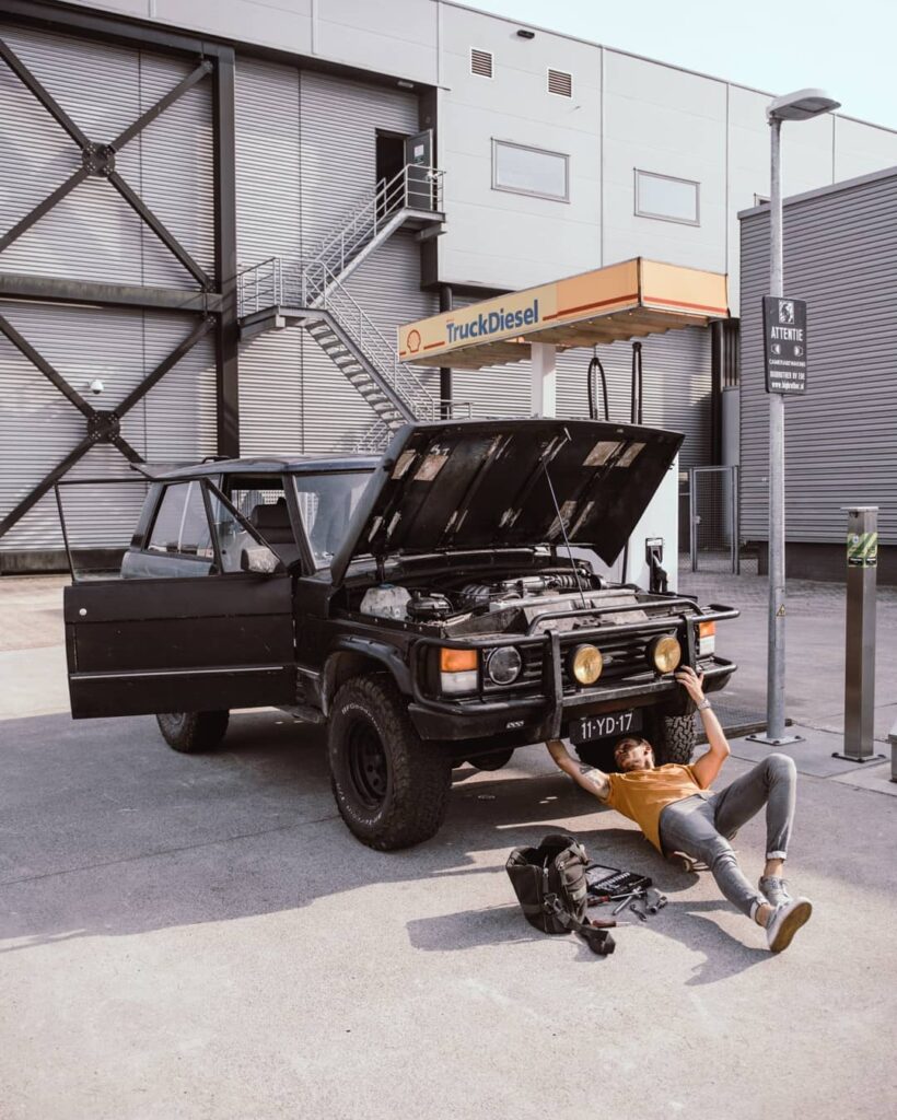 Vintage Overlander - Lifted Range Rover Classic 3-Door on 33 Off-road Tires