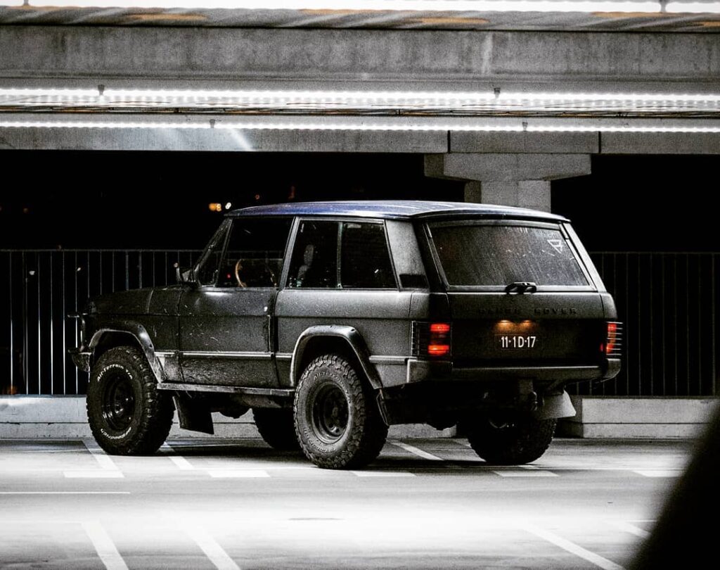 Vintage Overlander - Lifted Range Rover Classic 3-Door on 33 Off-road Tires